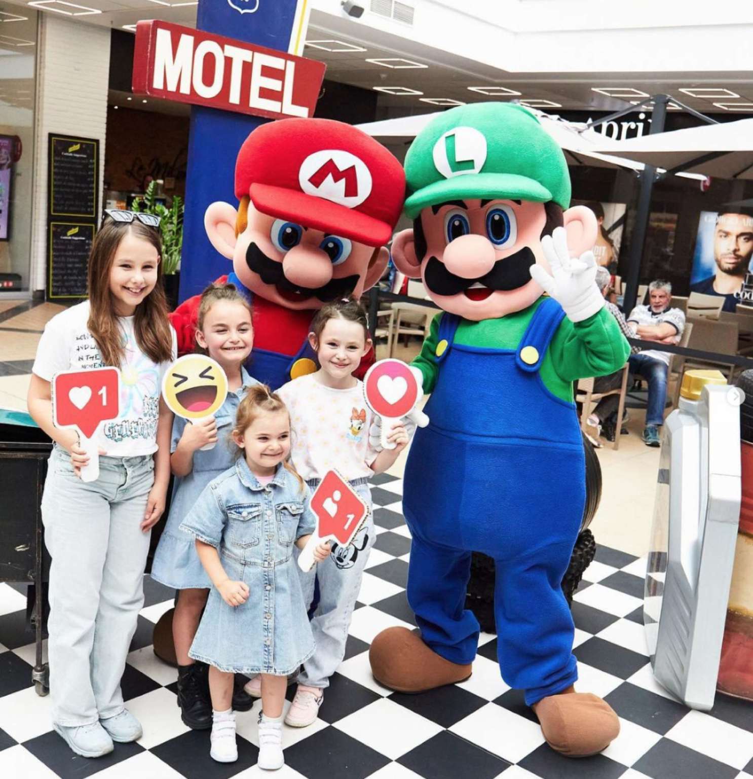 Basilix Shopping Center